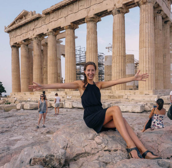 Traveling Abroad Checklist: What to Do Before Leaving the Country