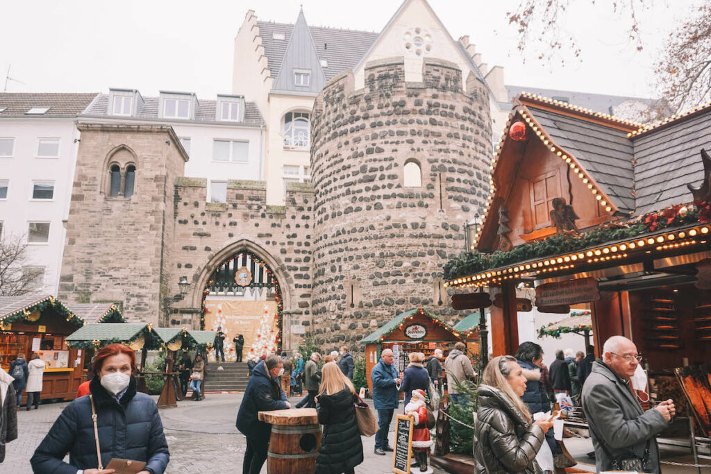 What to Do, See & Eat at the Bonn Christmas Market [2025] | Tall Girl Big World